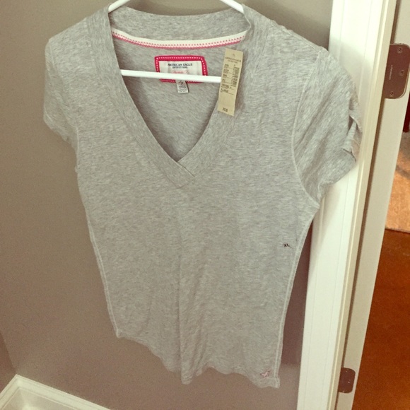 American Eagle Outfitters | Tops | American Eagle Basic Tee | Poshmark